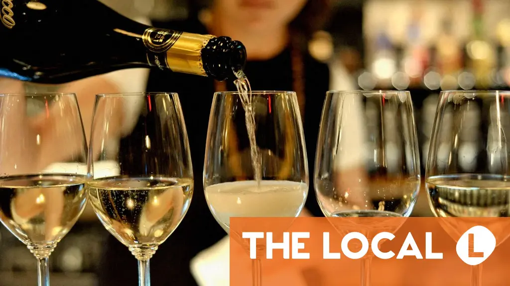 Italy's winemakers warn British drinkers against 'Prosecco' on tap