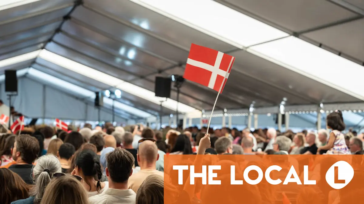 How long is left to apply for Danish citizenship before the fee increases?