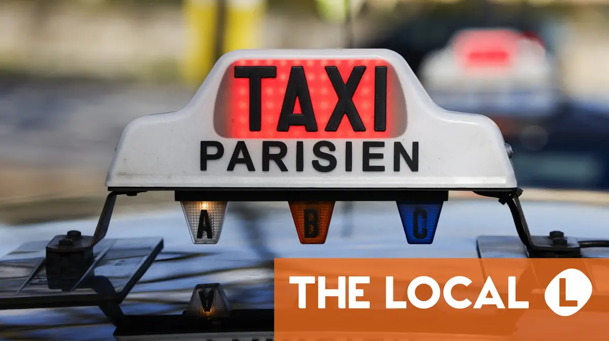 Uber in Paris launches taxi reservations in app