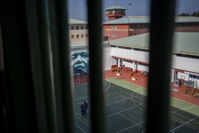 What's it like to go to prison in Spain?