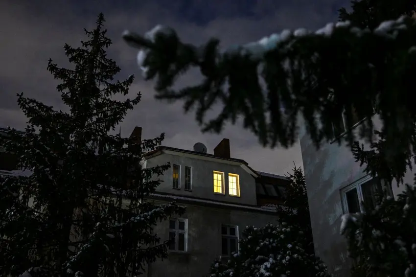 Power to be fully restored in Berlin following longest blackout since ...