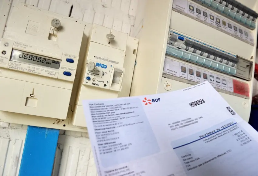 French electricity bills to fall 5% from February