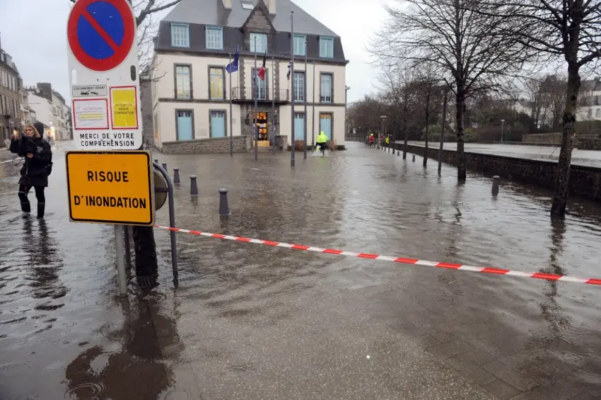 Flood alert issued for Brittany, SNCF cancels trains