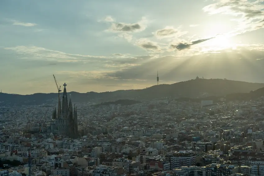 Pope flies to Barcelona to bless Sagrada Familia tower